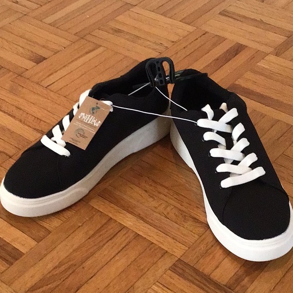 Mad Love | Shoes | Mad Love Sneakers | Poshmark